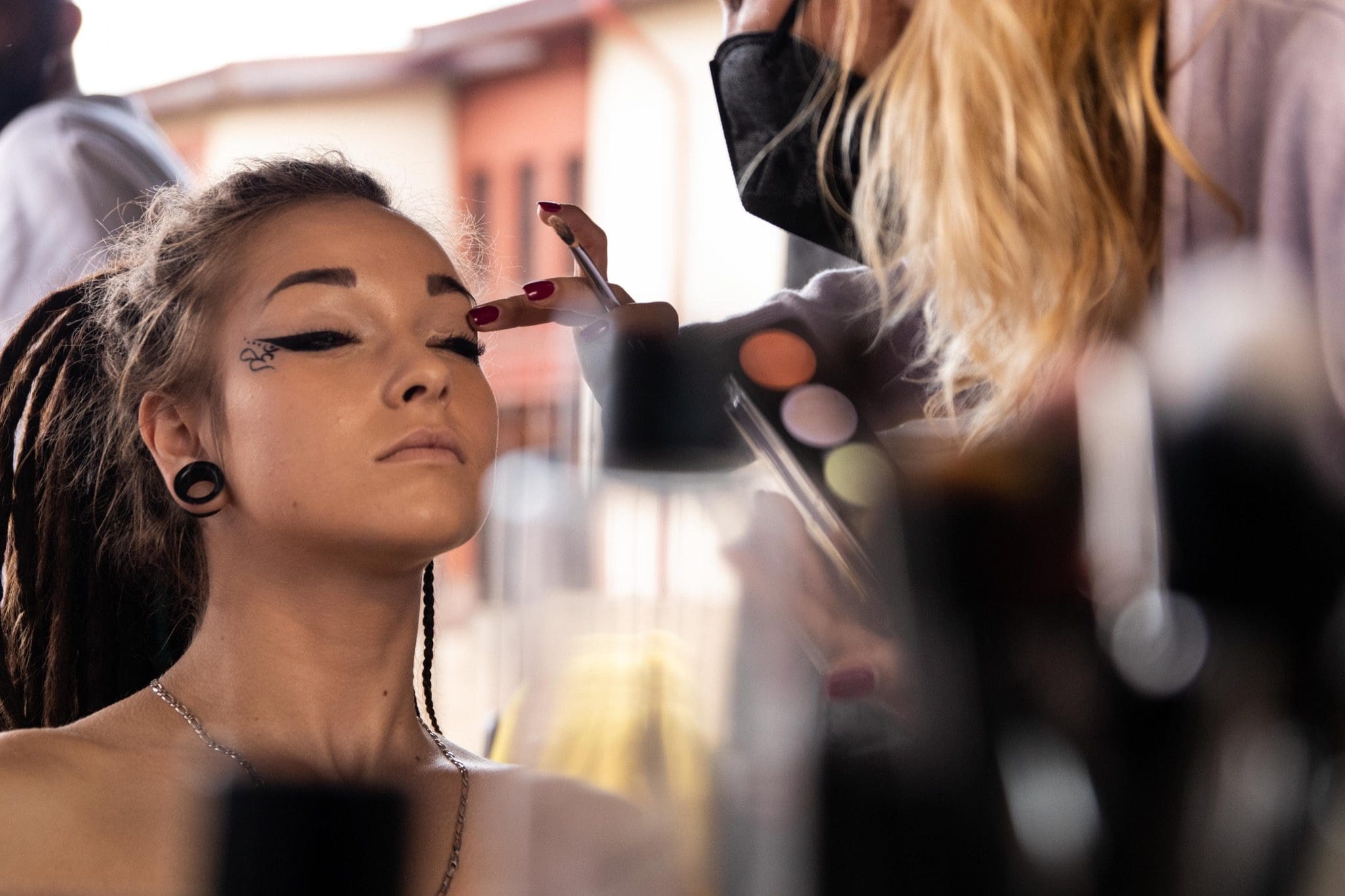 Pe platforma HBO Max este disponibil începând de astăzi, 6 aprilie ...